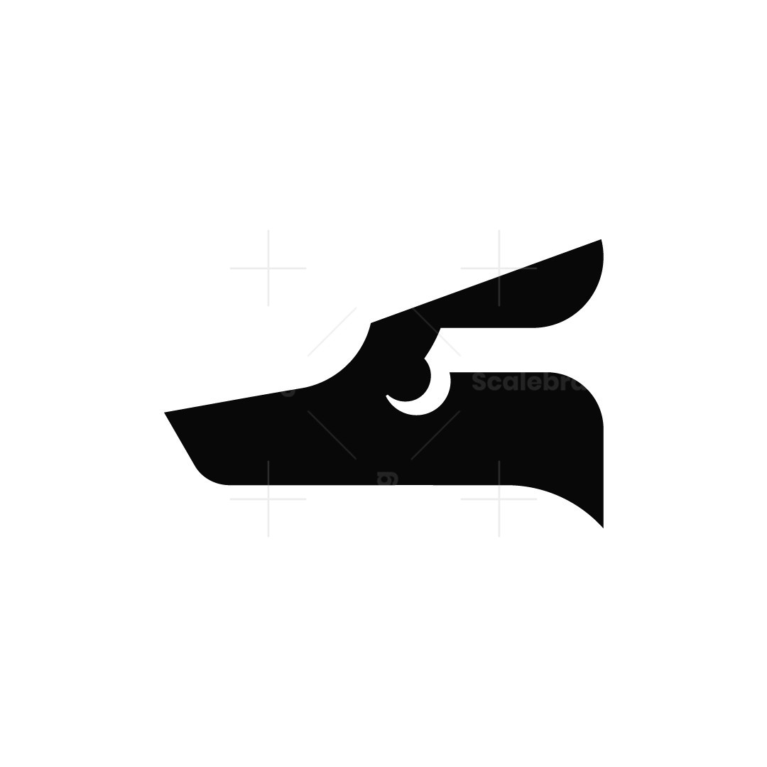 Minimalist G Wolf Logo | Scalebranding